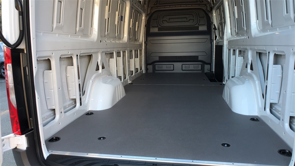Mercedes Sprinter Cargo Interior