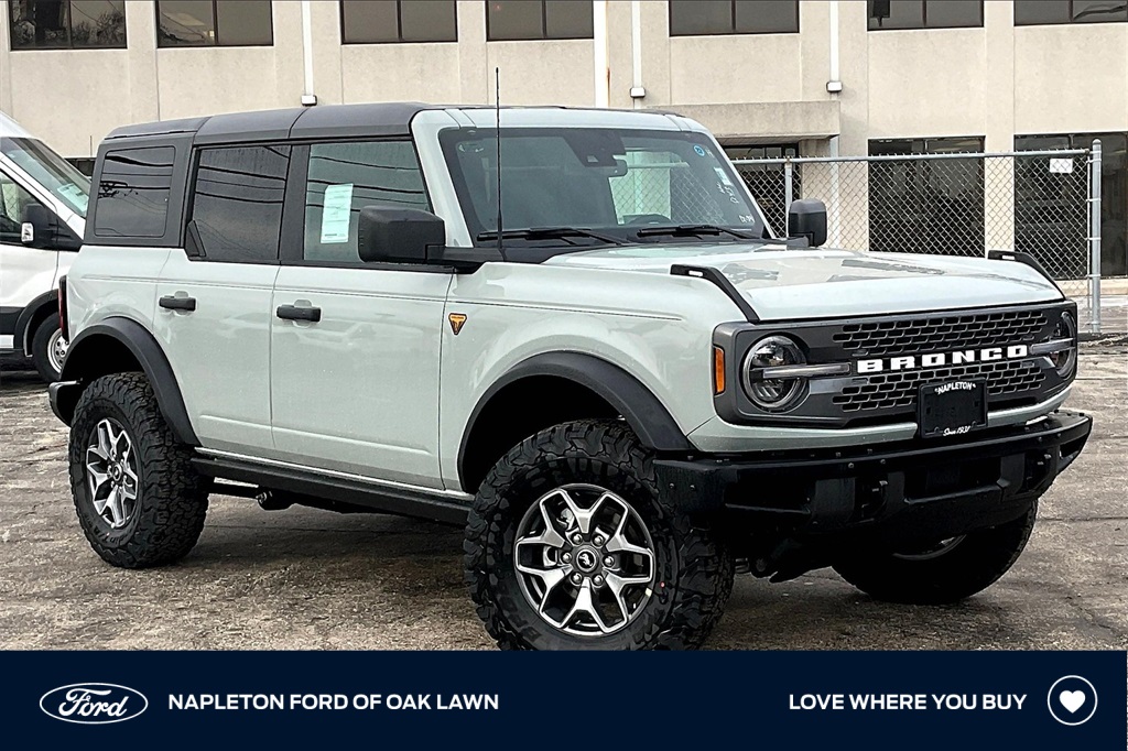 New 2024 Ford Bronco Badlands® 4 Door in Oak Lawn #FK0898 | Napleton ...