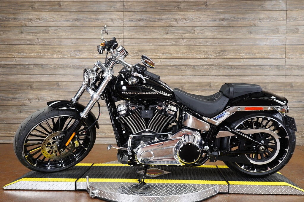 New 2025 Harley-Davidson® FXBR – Breakout® for sale in Alton, IL | Ted ...