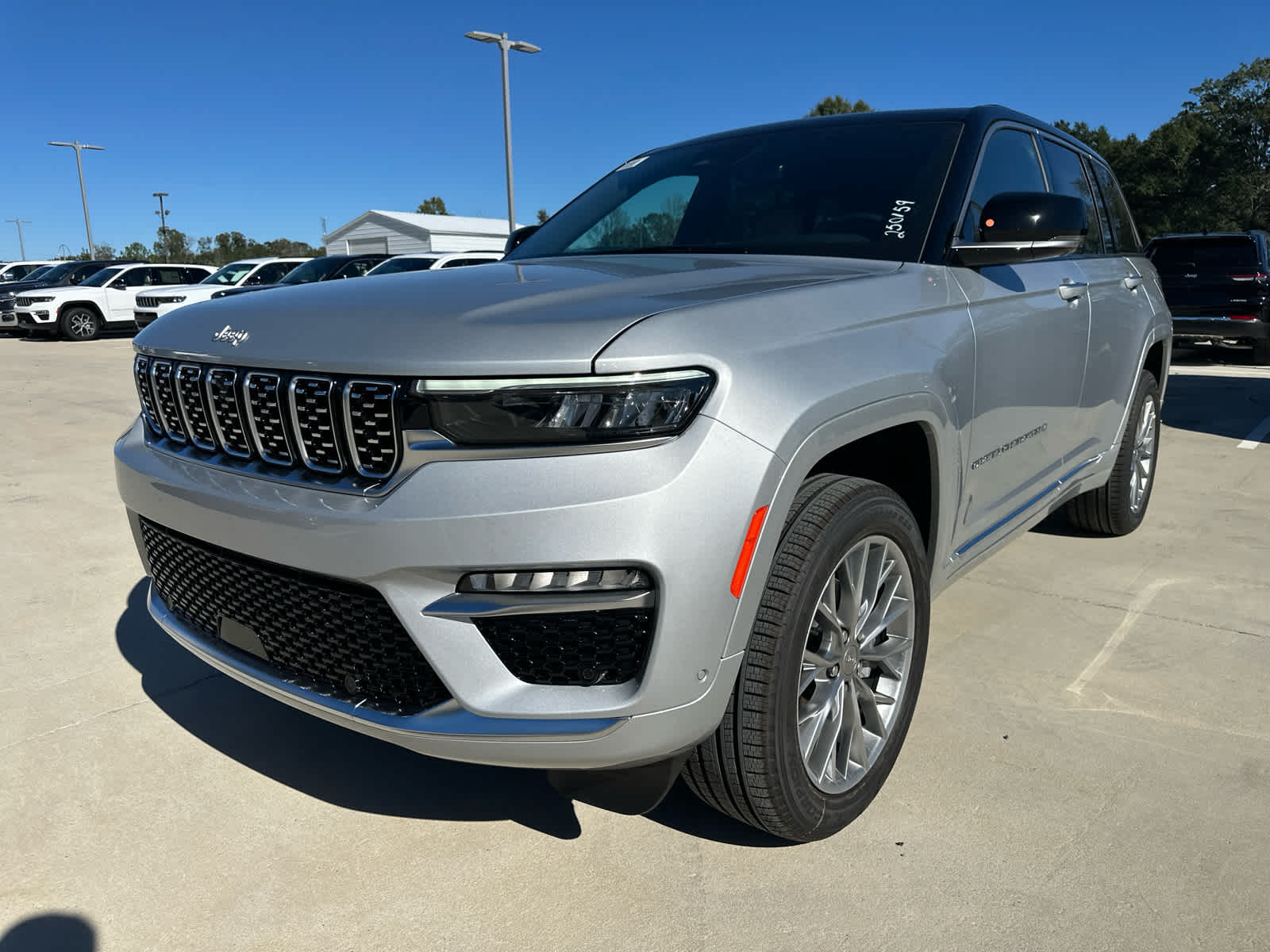 New 2025 Jeep Grand Cherokee Summit Sport Utility in Acadiana #250159 | Sterling Automotive Group