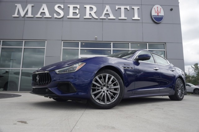 Maserati Ghibli Blu Emozione