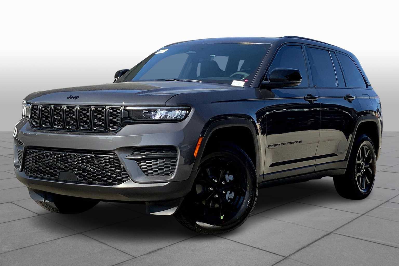 New 2025 Jeep Grand Cherokee Laredo Utility in Dallas #SC300802 | Dallas Dodge Chrysler Jeep Ram