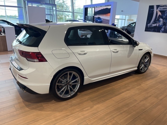 New 2024 Volkswagen Golf R 2.0T 4D Hatchback in North Haven #24472 ...