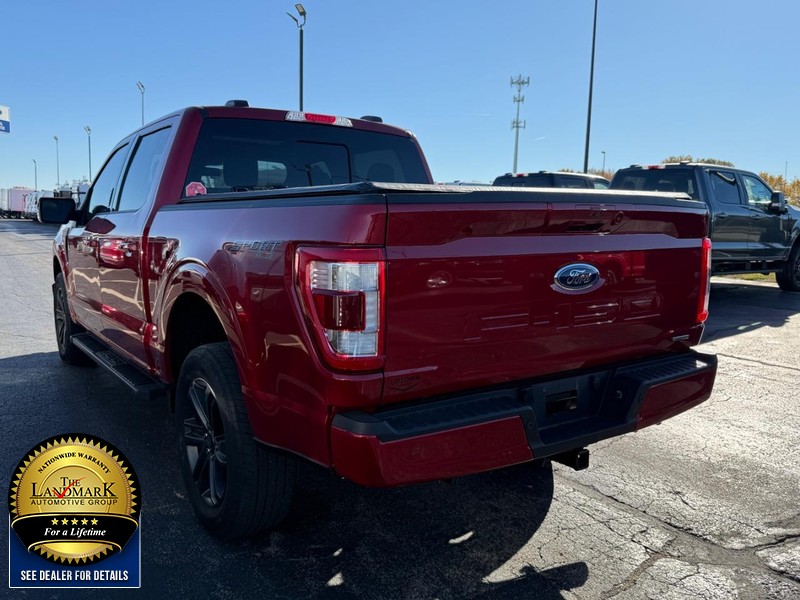 Pre-Owned 2021 Ford F-150 LARIAT 4WD SuperCrew 6.5′ Box Truck in ...