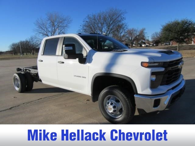New 2025 Chevrolet Silverado 3500 HD Chassis Cab Work Truck Crew Cab in ...