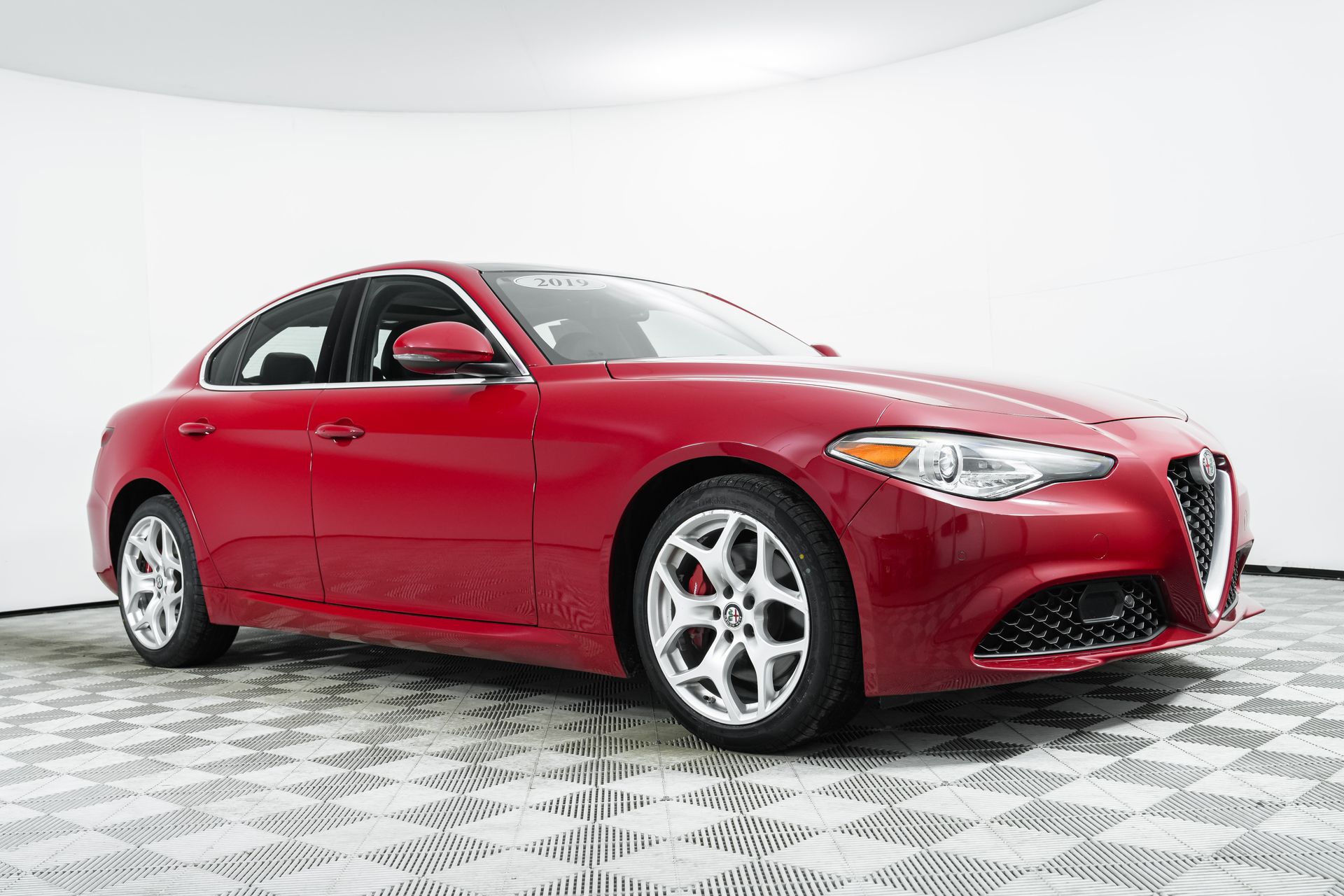 Pre-Owned 2019 Alfa Romeo Giulia Ti 4D Sedan in Barrington #7606124AT ...