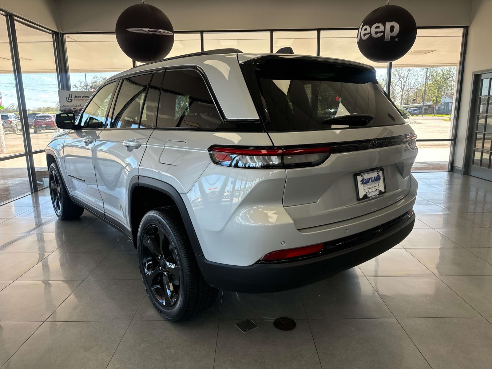 New 2025 Jeep Grand Cherokee Altitude Utility in Houma #T5J010 ...