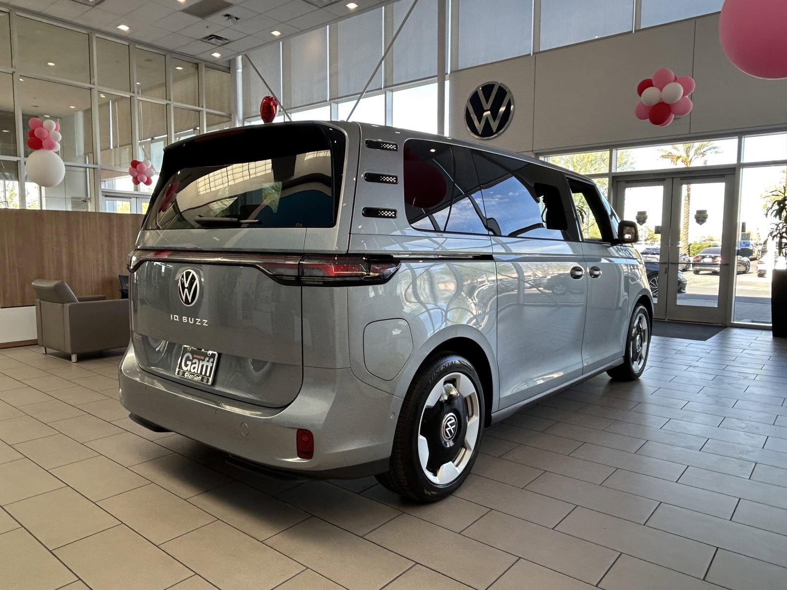 New 2025 Volkswagen ID. Buzz Pro S Mini-van, Passenger in Gilbert # ...