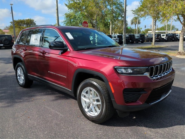 New 2025 Jeep Grand Cherokee Laredo X Utility in West Palm Beach #C305216 | Arrigo CDJR of West ...