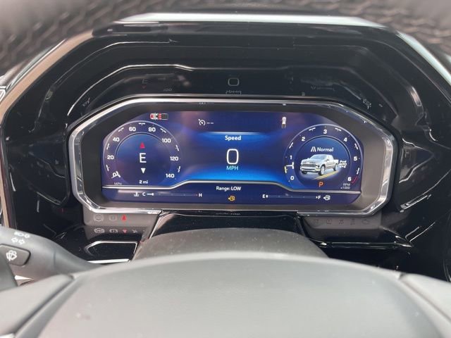 New 2025 Chevrolet Silverado 1500 RST Crew Cab in Peoria #51718 | Green ...