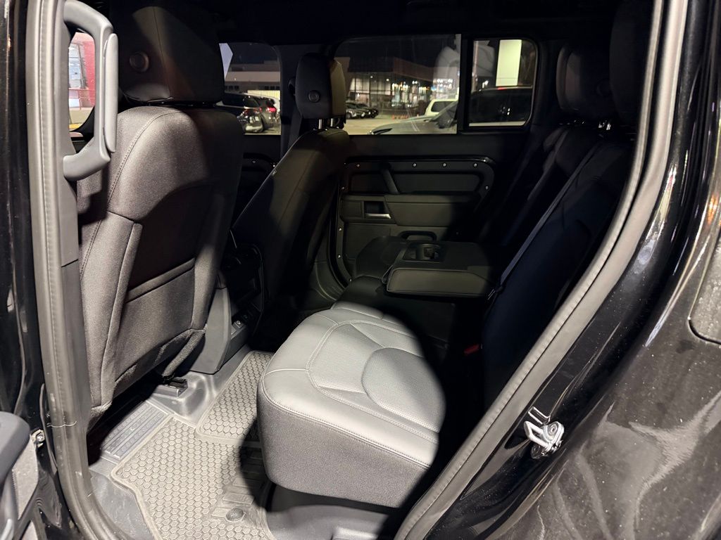 Pre-Owned 2025 Land Rover Defender 110 S 4D Sport Utility in Miami ...