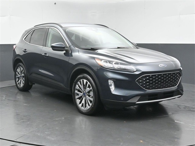 Pre-Owned 2022 Ford Escape Titanium 4D Sport Utility in Valparaiso # ...