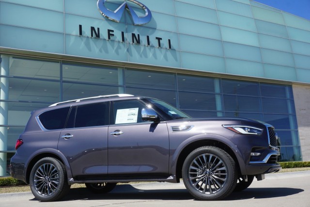 New 2024 INFINITI QX80 SENSORY Sport Utility in Omaha #I330372 | Baxter Auto Group