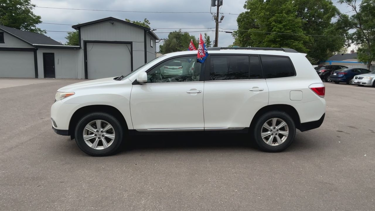 Used 2011 Toyota Highlander SE SPORT UTILITY 4D UP in Lakewood | CarHop
