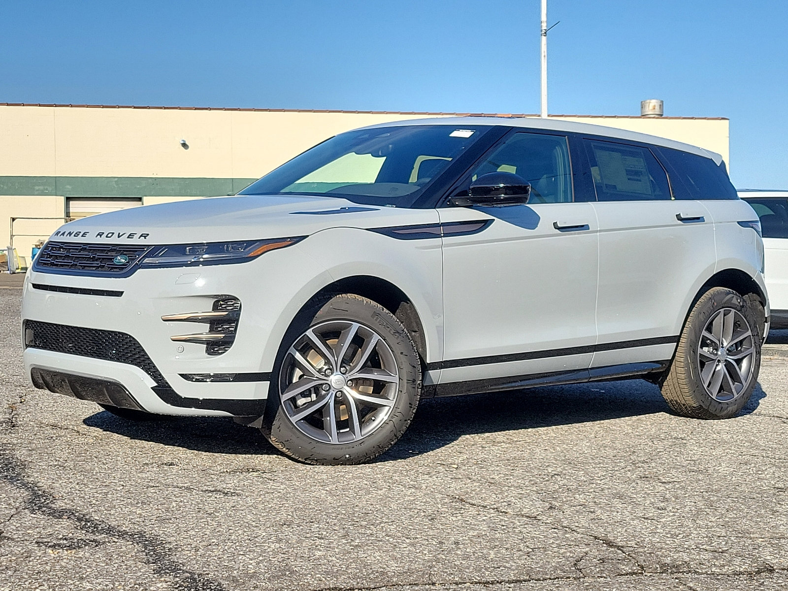 New 2024 Land Rover Range Rover Evoque Dynamic SE SUV in Cherry Hill # ...