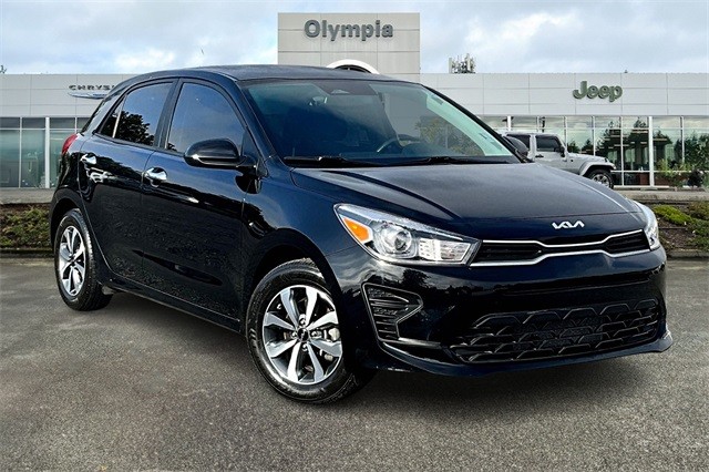 Pre-Owned 2023 Kia Rio S 4D Hatchback in Olympia #PE570356 | Olympia Jeep