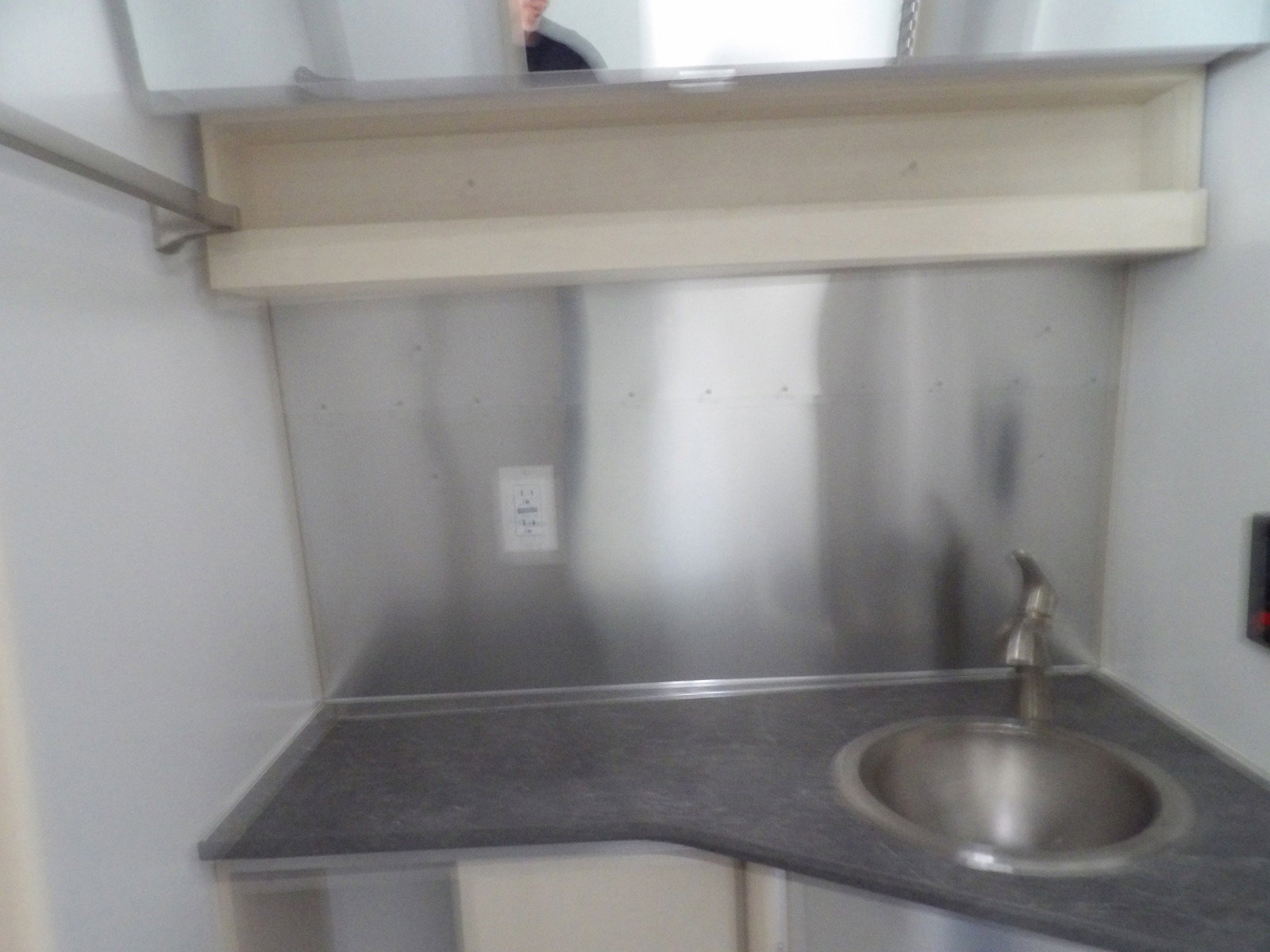 Pre-Owned 2022 Airstream Flying Cloud M-25B (Rear Hatch) Travel Trailer ...