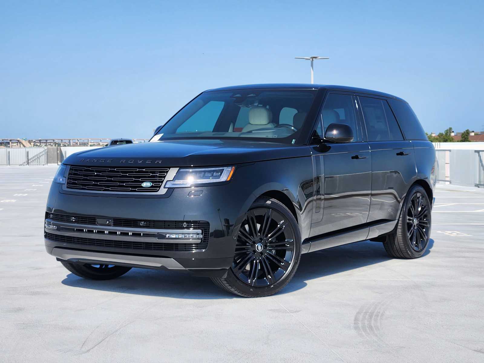 New 2025 Land Rover Range Rover SE Sport Utility in #5374903 | Sewell ...