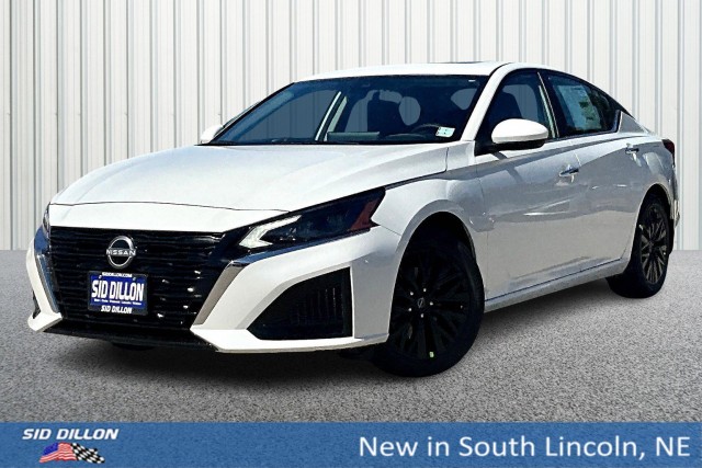 New 2025 Nissan Altima SV 4 Door Sedan in #4N25670 | Sid Dillon
