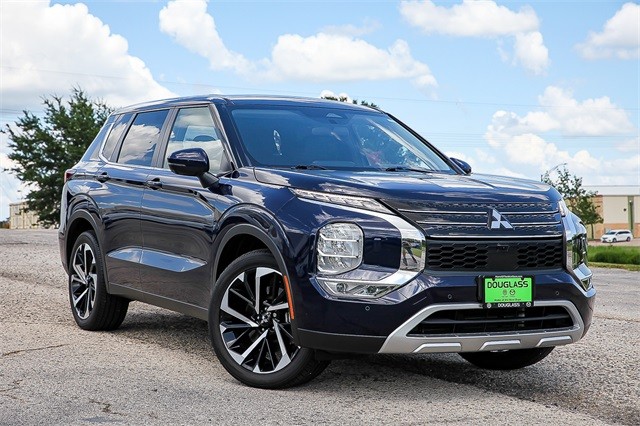 Pre-Owned 2022 Mitsubishi Outlander SE 4D Sport Utility in Waco #N9883A | Douglass Nissan of Waco