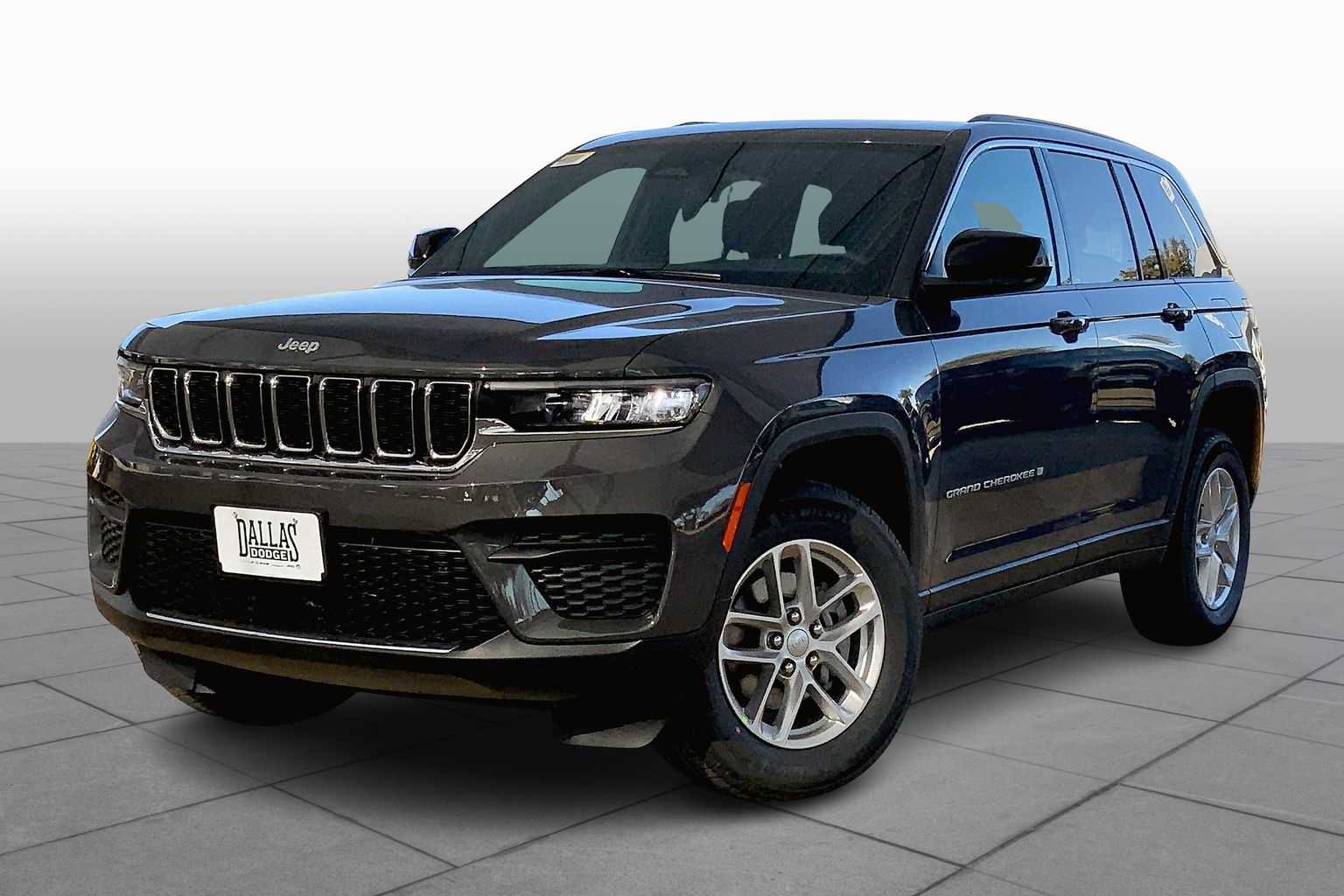 New 2025 Jeep Grand Cherokee Laredo X Utility in Dallas #SC289418 | Dallas Dodge Chrysler Jeep Ram