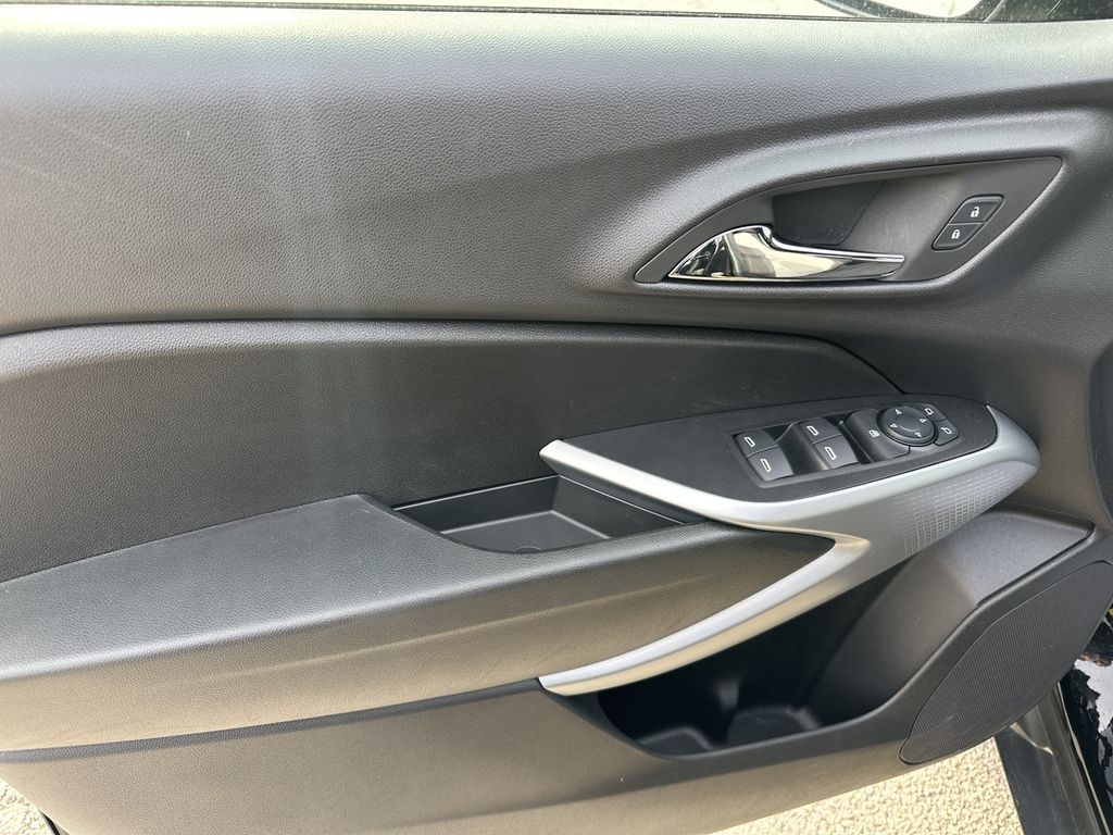 Pre-Owned 2024 Chevrolet Trax 1RS SUV in Sand Springs #B86963 ...