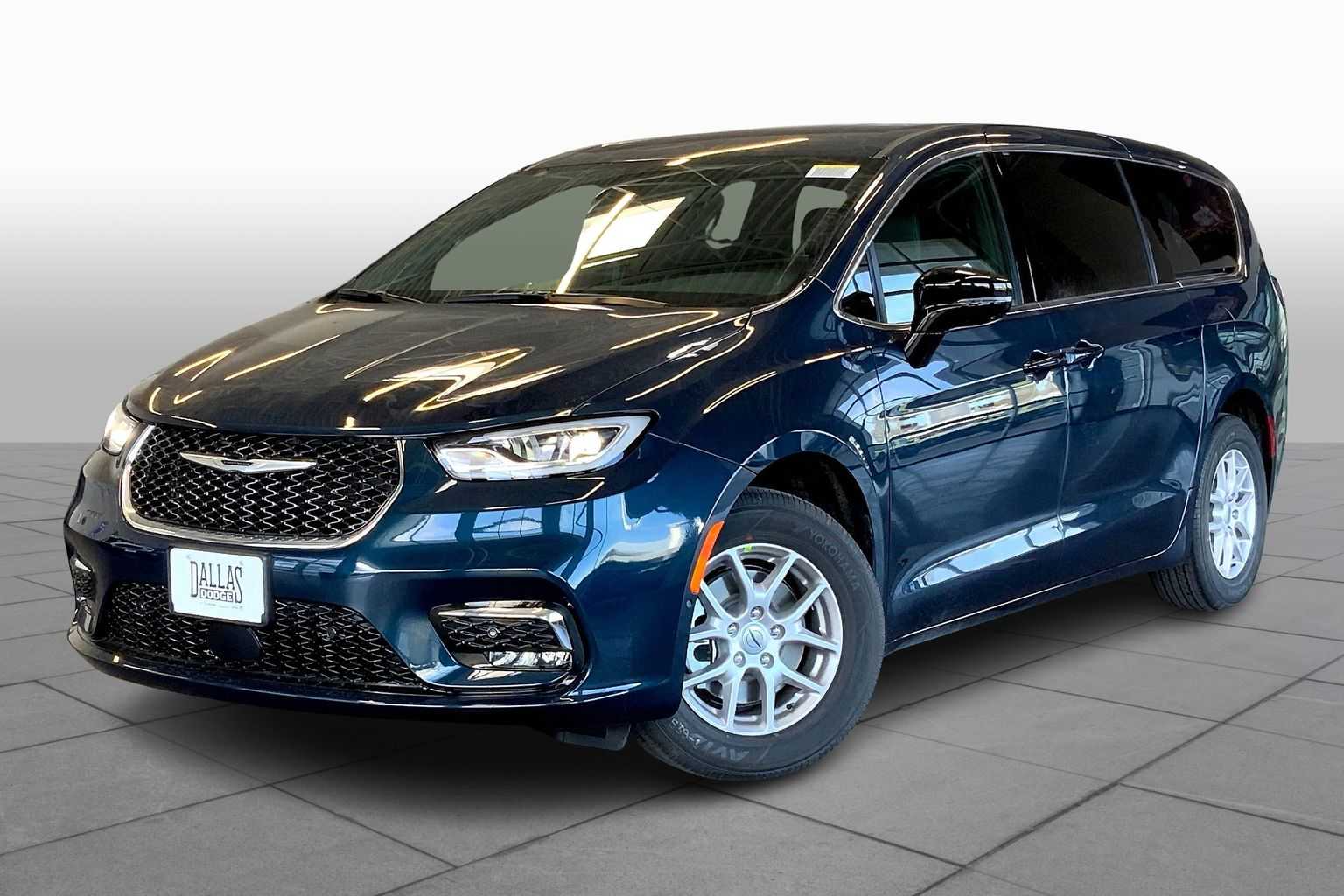 New 2025 Chrysler Pacifica Select Passenger Van in Denton #SR527257 | Denton Chrysler Dodge Jeep Ram