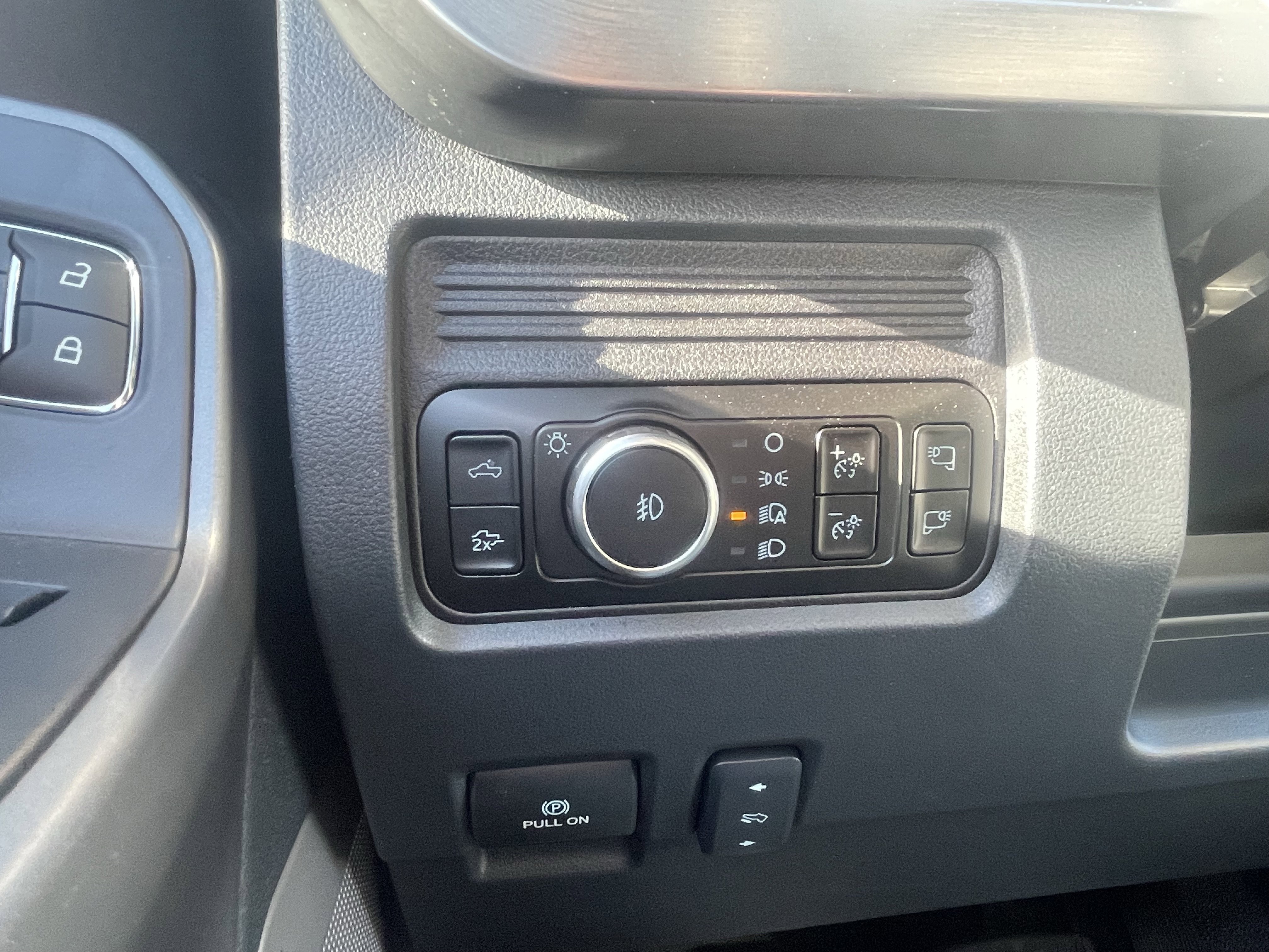 New 2026 Ford Super Duty F-350 SRW LARIAT Crew Cab in Belle Fourche ...