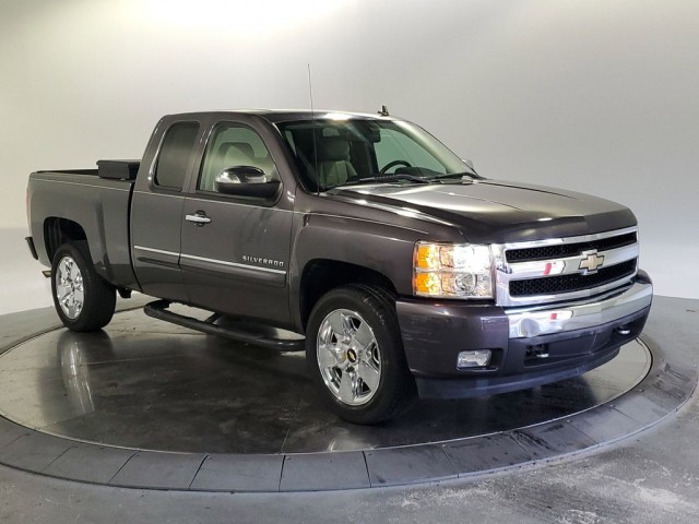 Taupe Gray Metallic Silverado