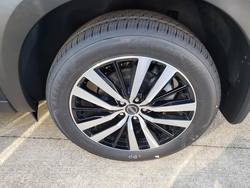 New 2025 Nissan Pathfinder Platinum SUV in Mentor #25863 | Mentor Nissan