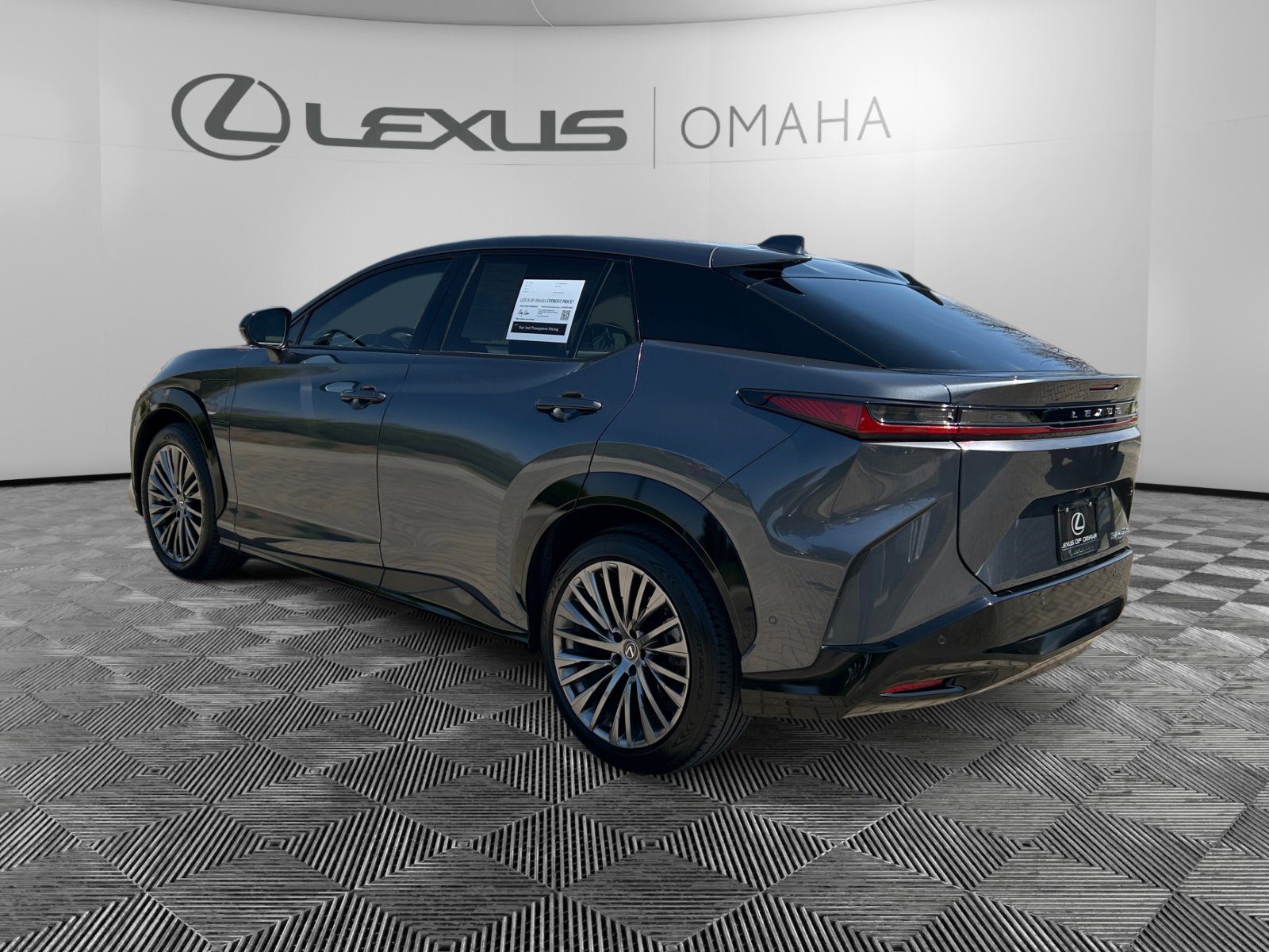 Pre-Owned 2023 Lexus 450e Luxury w/ Dynamic Sky Panorama Glass Roof 4D ...