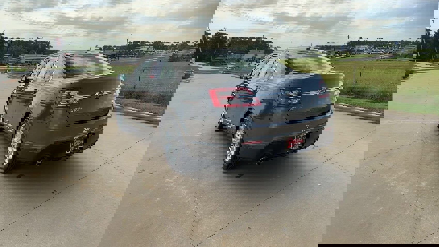 Pre-Owned 2018 Ford Taurus SE Sedan in Longview #A7398 | Peters ...