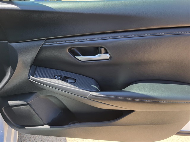 Pre-Owned 2025 Nissan Sentra SV 4D Sedan in Fort Worth #P2184 | Hiley ...