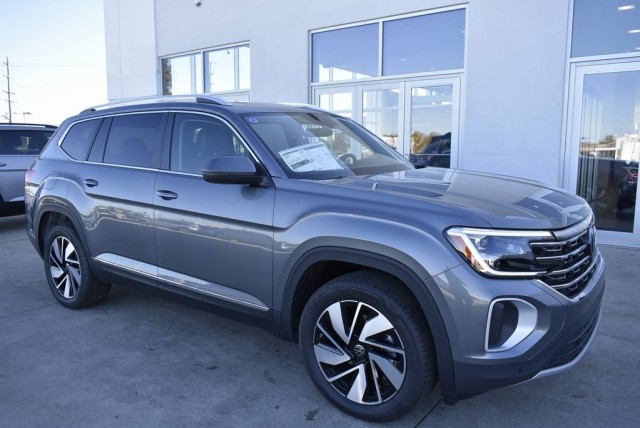 New 2025 Volkswagen Atlas 2.0T SEL 4D Sport Utility in Countryside # ...