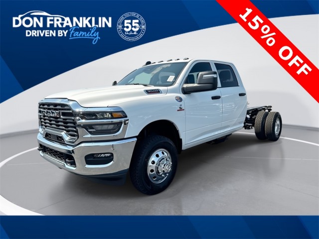 New 2025 RAM 3500 Chassis Cab Tradesman Crew Cab in Somerset #SG543496 | Don Franklin CDJRF Somerset