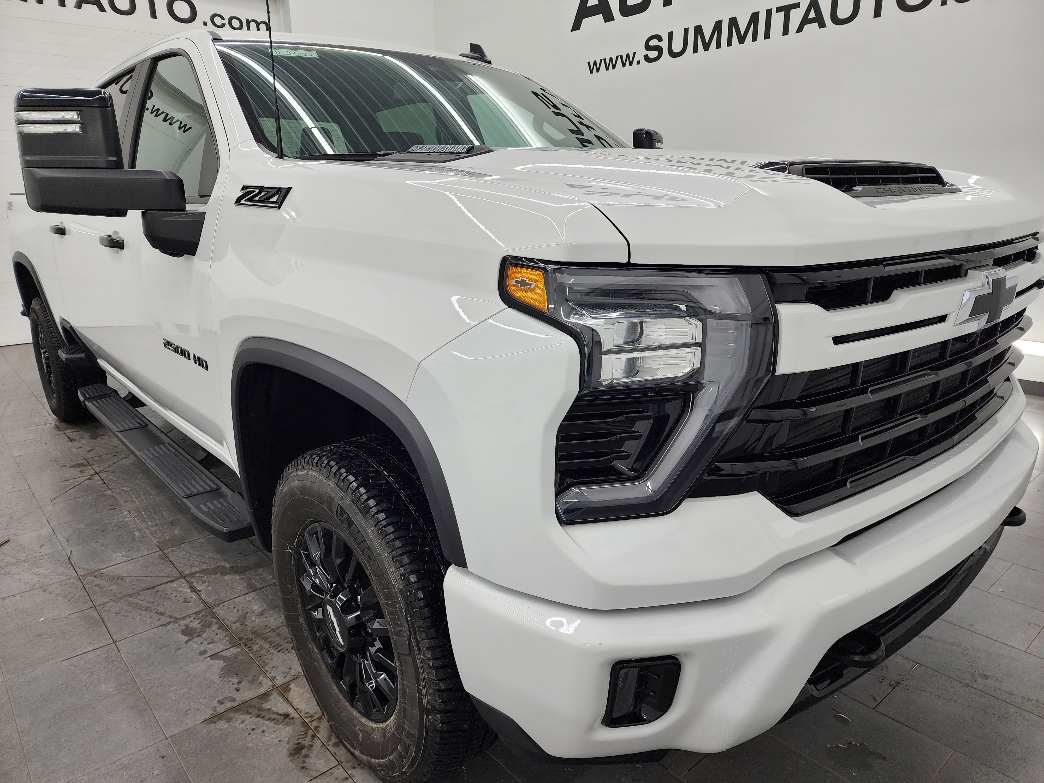 Pre-Owned 2024 Chevrolet Silverado 2500 LT: CREW-SHORT-LT-Z71 SPORT-ALL ...
