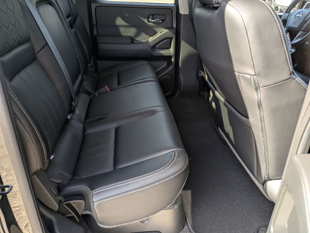 Pre-Owned 2024 Nissan Frontier SL 4D Crew Cab in #CP260429A | Sandy ...