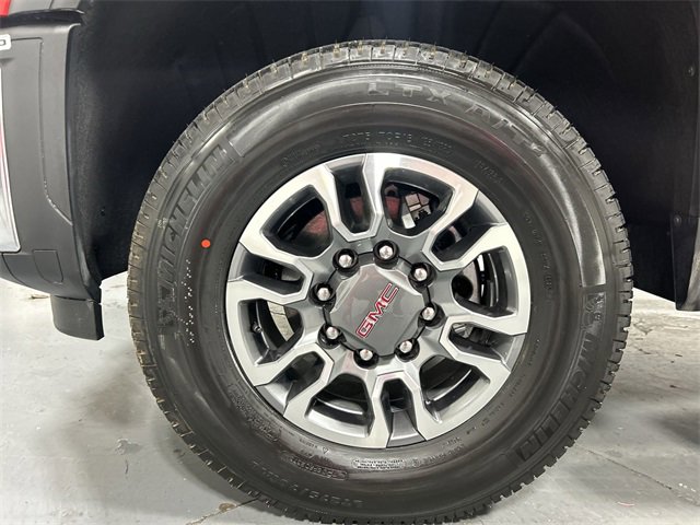 New 2025 GMC Sierra 2500 HD SLE Regular Cab in Davenport #24368 | Green ...