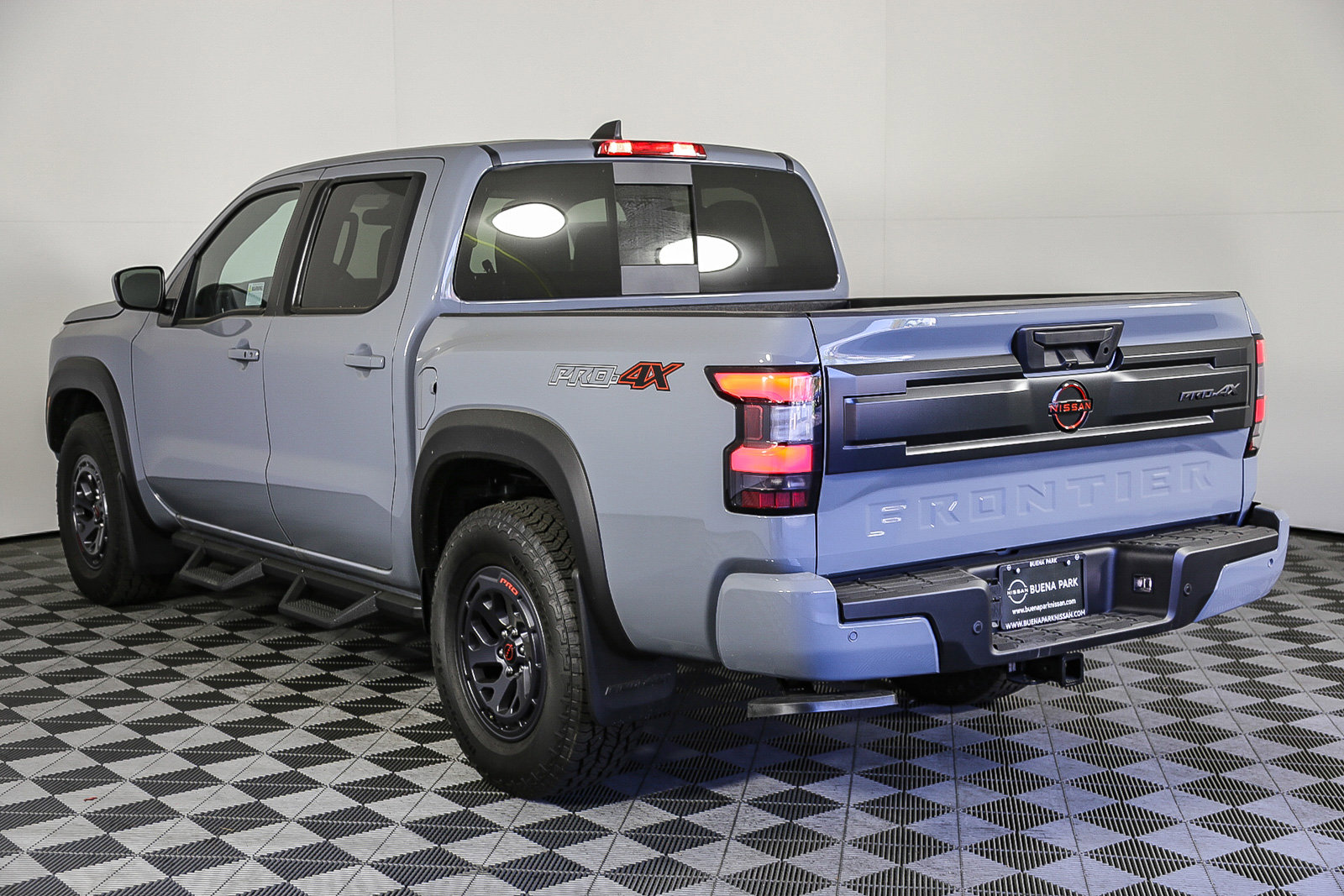 New 2025 Nissan Frontier Crew Cab PRO-4X® Truck in Buena Park #SN626588 | Buena Park Nissan