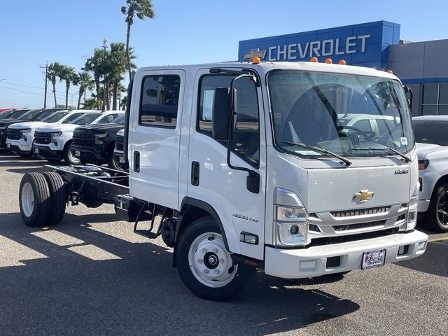 New 2024 Chevrolet Low Cab Forward 4500 Crew Cab in Mission #F22155 ...