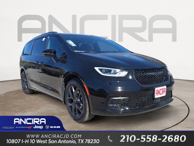 New 2025 Chrysler Pacifica Limited Mini-van, Passenger in San Antonio # ...