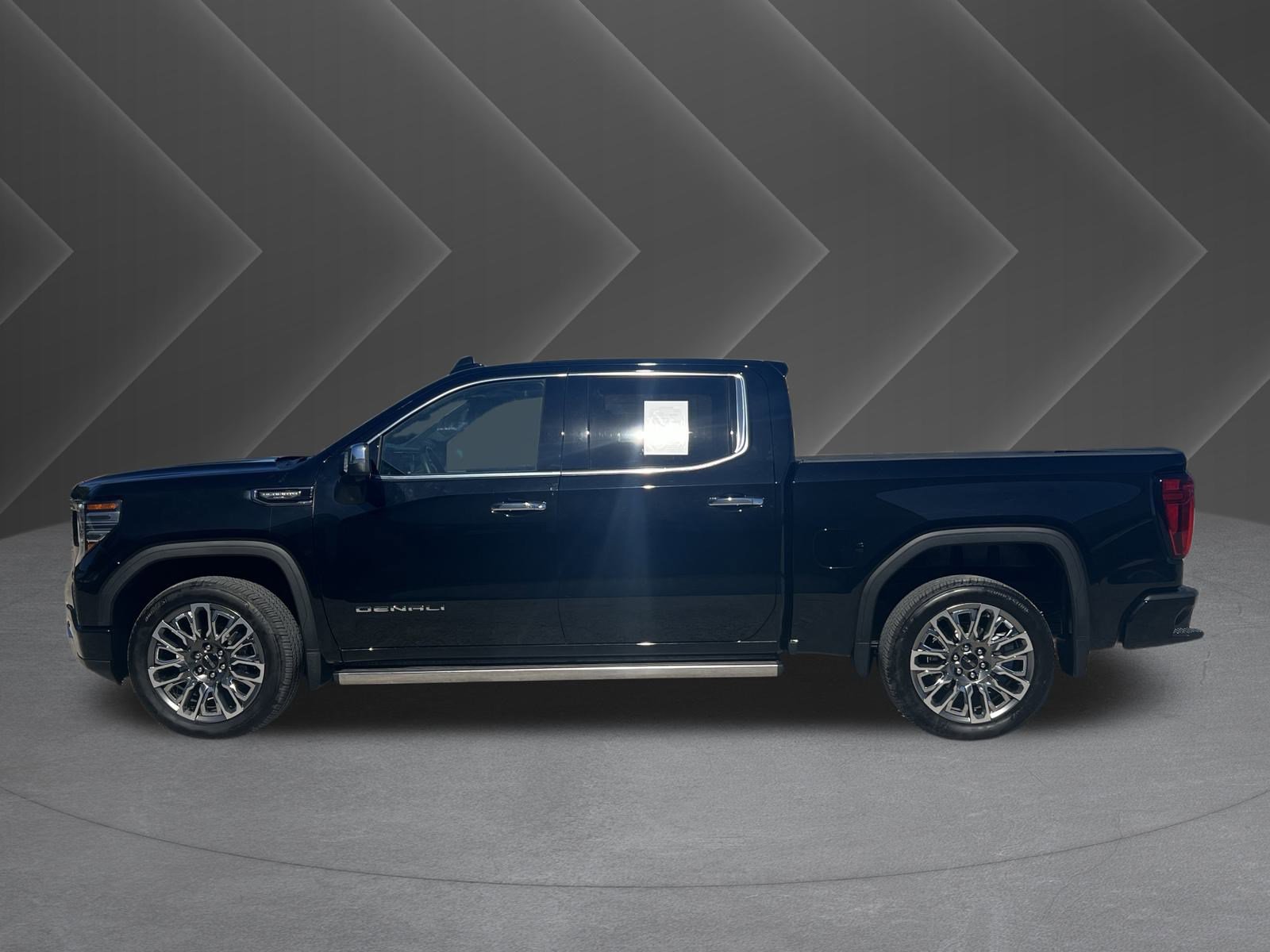 Pre-Owned 2025 GMC Sierra 1500 Denali Ultimate Crew Cab Pickup in ...