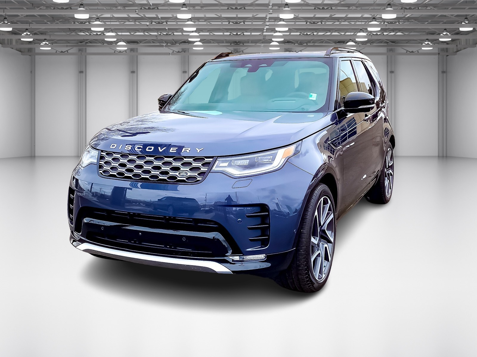 New land rover discovery store