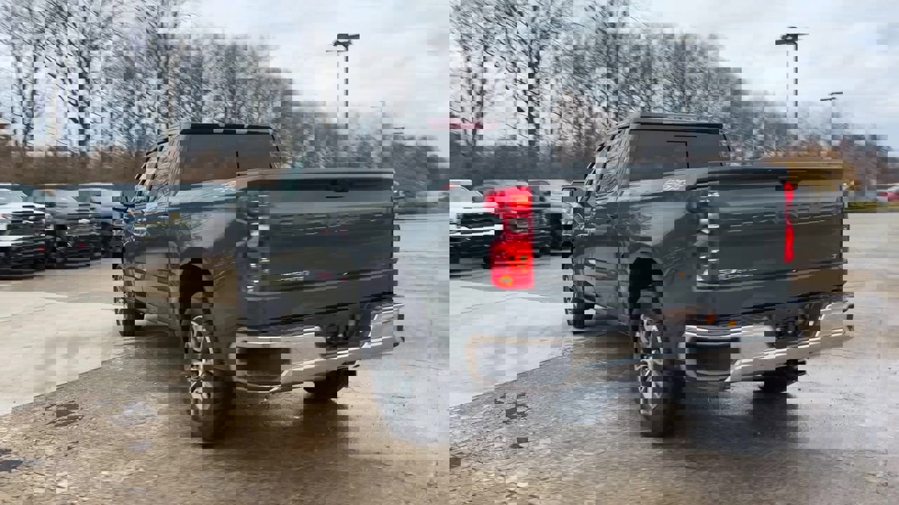 New 2025 Chevrolet Silverado 1500 LT Crew Cab in Lebanon #250185 | Bob ...