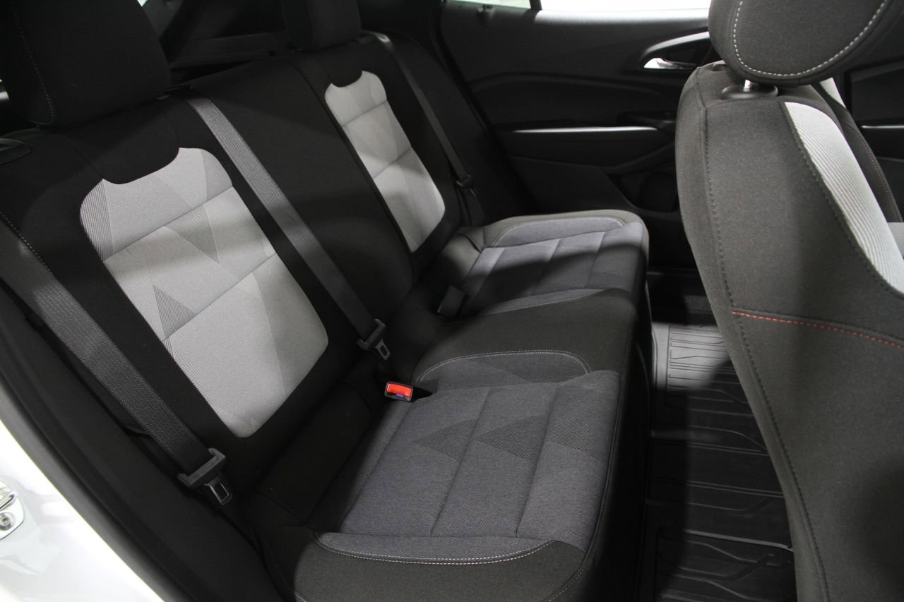 Certified Pre-Owned 2025 Chevrolet Trax 1RS SUV #83629A | Classic Auto Group