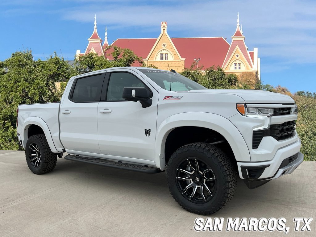 2022 Chevy Silverado Z71 White