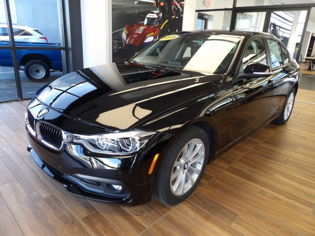 Pre-Owned 2018 BMW 320i 320i xDrive Sedan #R14929A | Classic Auto Group