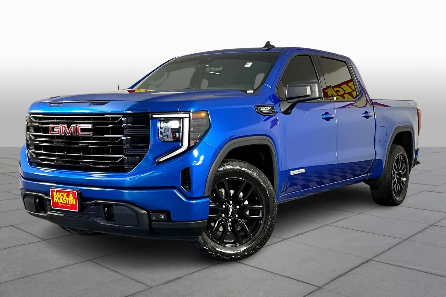 Pre-Owned 2023 GMC Sierra 1500 Elevation 4WD Crew Cab 147 Crew Cab ...
