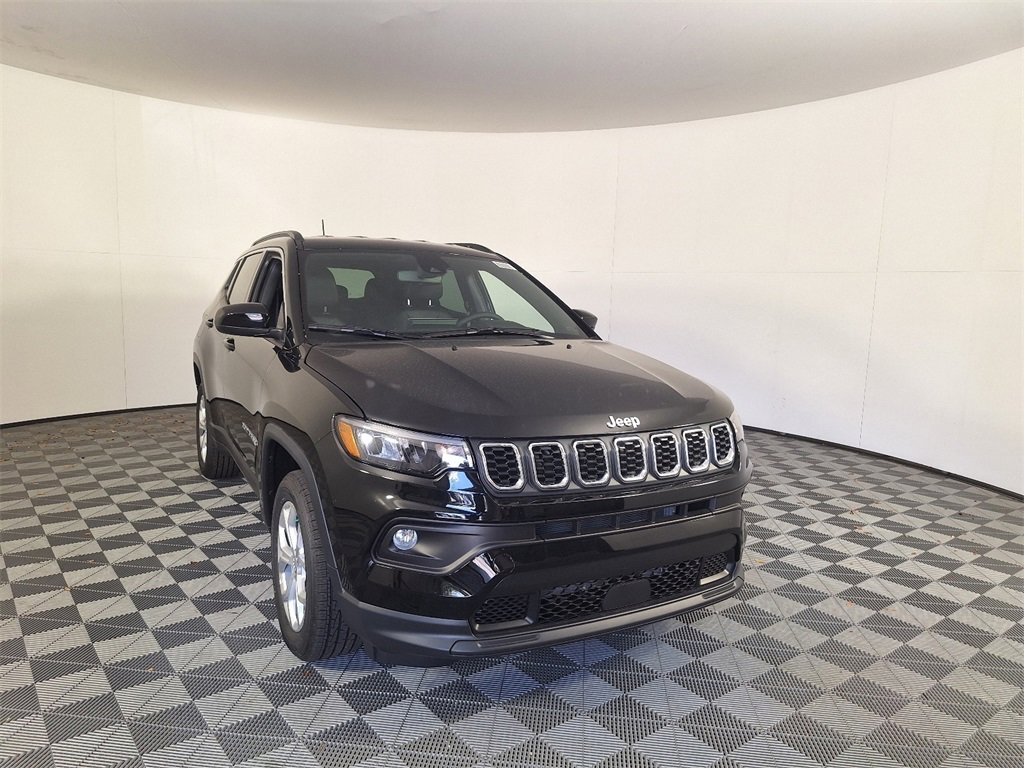 New 2025 Jeep Compass Latitude Utility in Fort Pierce #T586894 | Arrigo CDJR FIAT of Ft. Pierce