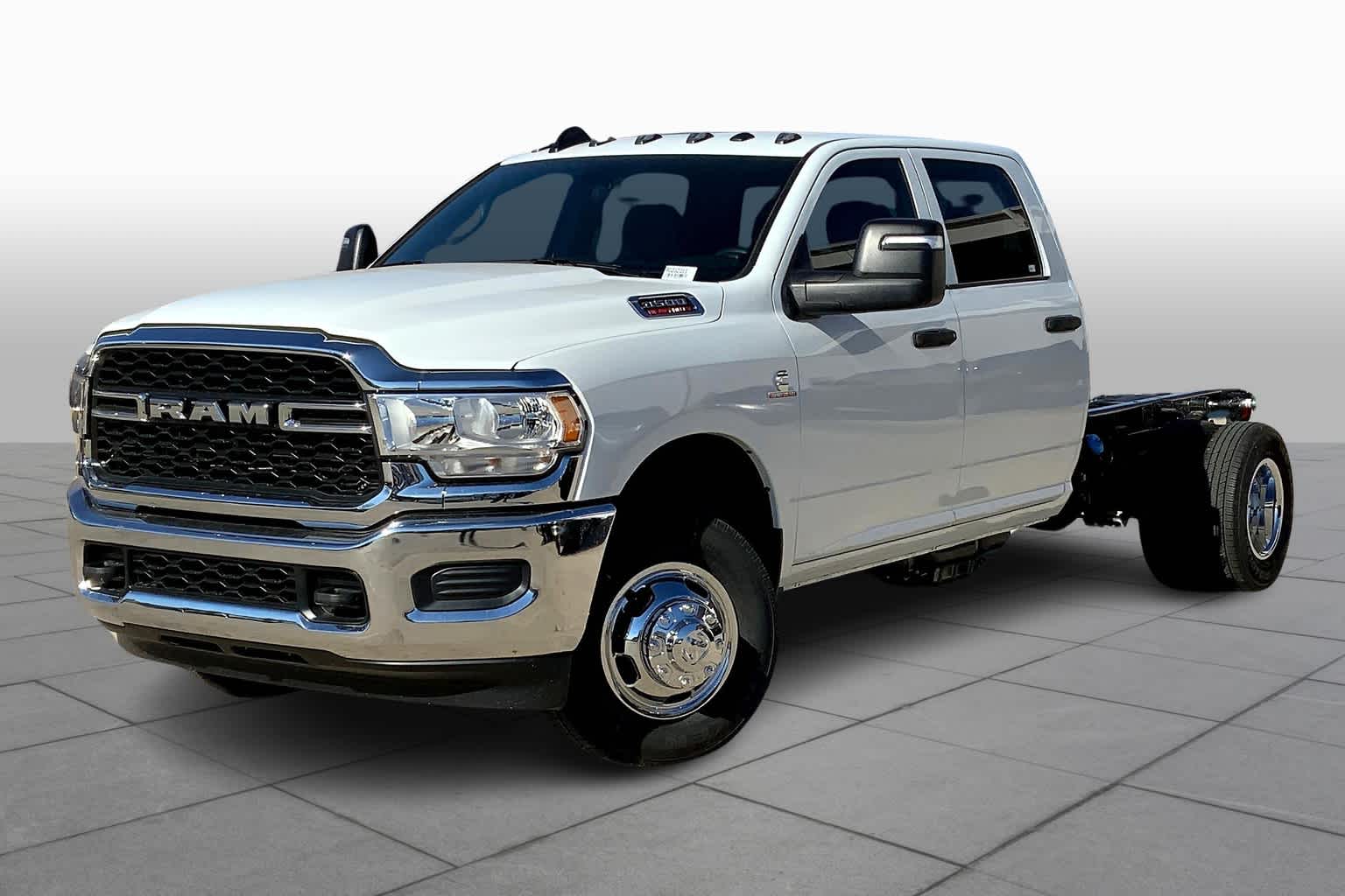 New 2024 RAM 3500 Chassis Cab Tradesman Crew Cab in Oklahoma City #RG232311 | Bob Howard ...